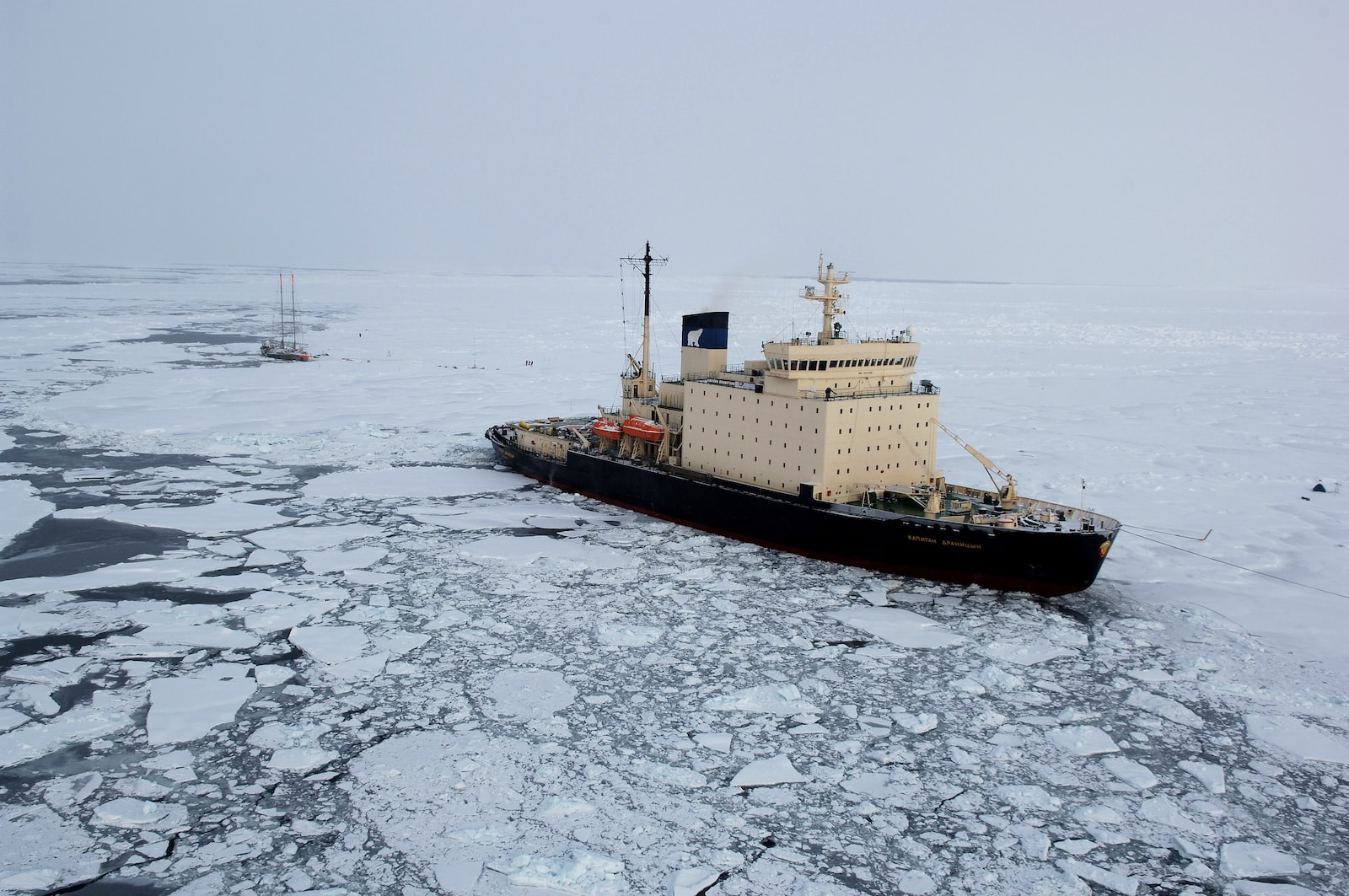 Icebreakers: 35+ Best & Amazingly Bad That Definitely Fascinate